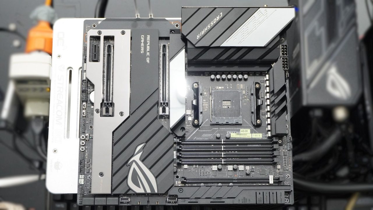 ASUS ROG Crosshair VIII Extreme Overclocking Hands-on .feat Dynamic OC ...