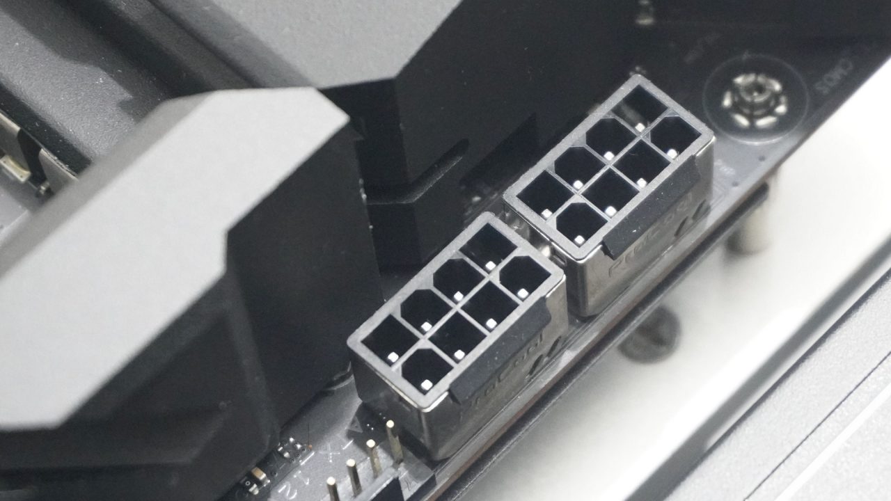 ASUS ROG Crosshair VIII Extreme Overclocking Hands-on .feat Dynamic OC ...
